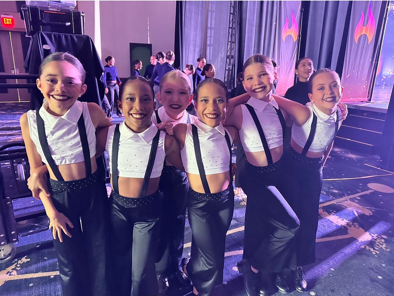 Modern Dance vs. Contemporary Dance - What’s the Difference?