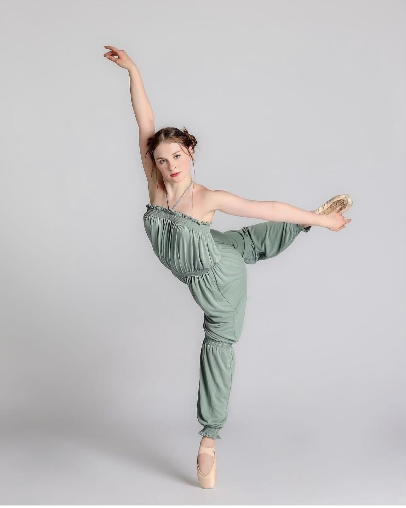 10 Easy Dance Moves Anyone Can Learn – No Experience Needed!